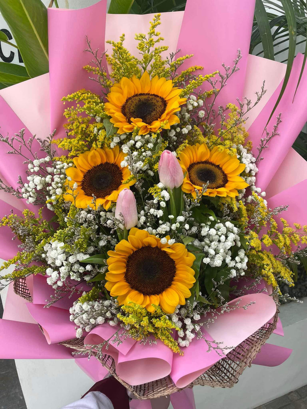 Customized Flowers Arrangement – Scenery Spa